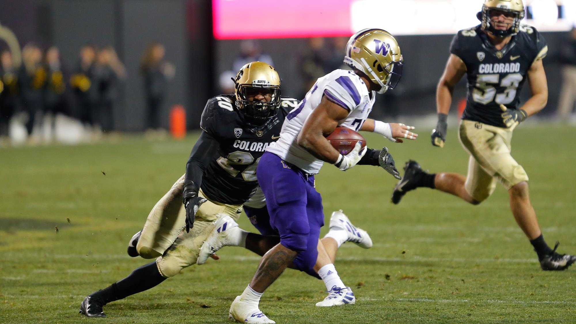 Eagles select linebacker Davion Taylor in the third round of the 2020 ...