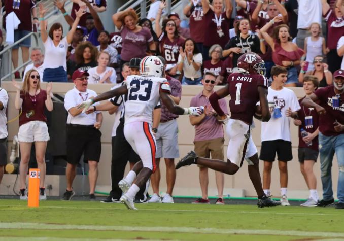 Montreal Alouettes releases four players including WR Quartney Davis ...