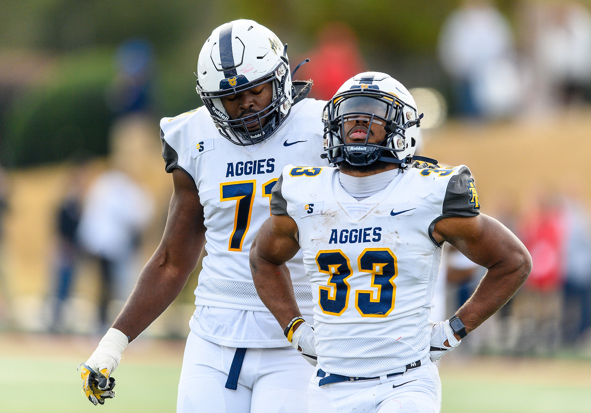 Edmonton Elks sign OL Tairiq Stewart and DL Eyabi Okie-Anoma ...