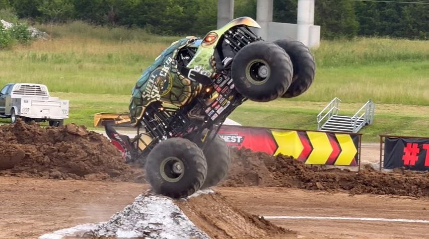 Toughest Monster Truck Tour at the Stompin Grounds – BGMSportsTrax